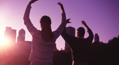 Falun Gong Exercises | Easy, Centering Exercises Anyone Can Do